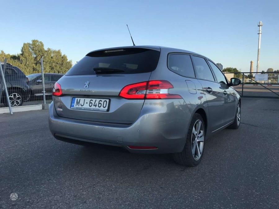 Grey Peugeot 308 2020 in Marijampole, with an engine capacity of 1.50 L and mileage of 226 thousand km for 5800 €, photo 15 on AUTOMOTO.COM.LV