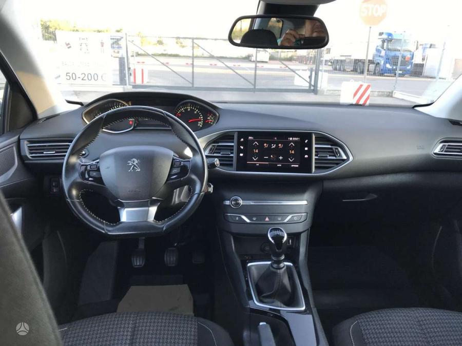 Grey Peugeot 308 2020 in Marijampole, with an engine capacity of 1.50 L and mileage of 226 thousand km for 5800 €, photo 29 on AUTOMOTO.COM.LV