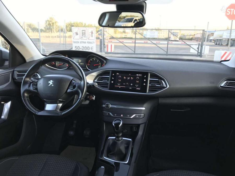 Grey Peugeot 308 2020 in Marijampole, with an engine capacity of 1.50 L and mileage of 226 thousand km for 5800 €, photo 34 on AUTOMOTO.COM.LV