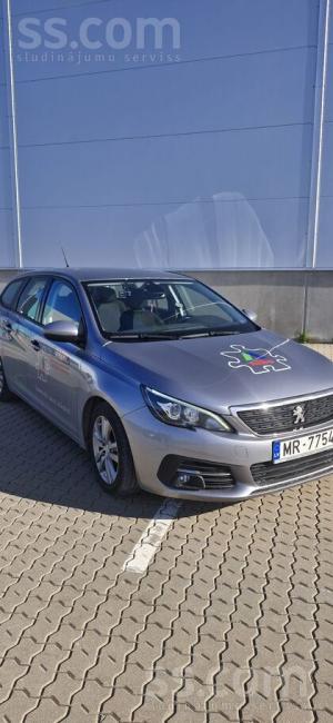 Pelēks Peugeot 308 2020 Rīga, ar dzinēja tilpumu 1.50 L un nobraukumu 242 tūkst. km par 7000 €, foto  vietnē AUTOMOTO.COM.LV