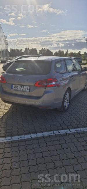 Pelēks Peugeot 308 2020 Rīga, ar dzinēja tilpumu 1.50 L un nobraukumu 242 tūkst. km par 7000 €, foto 4 vietnē AUTOMOTO.COM.LV