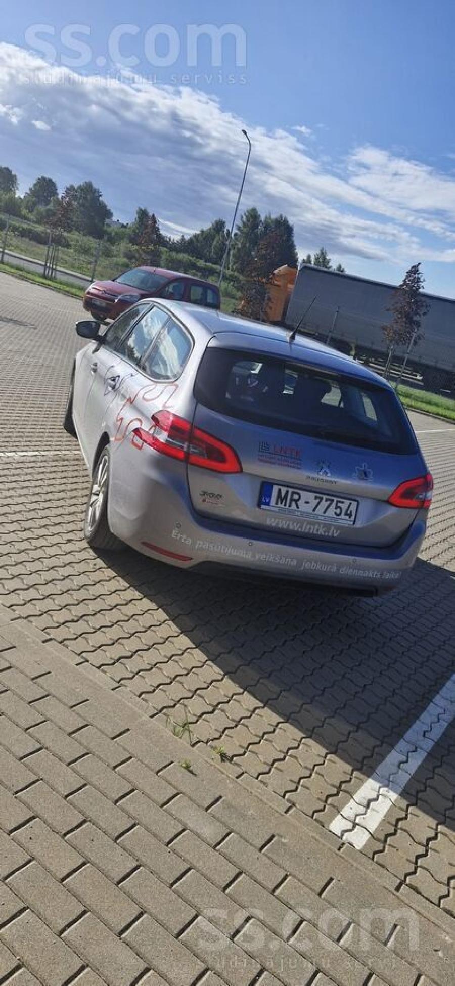 Pelēks Peugeot 308 2020 Rīga, ar dzinēja tilpumu 1.50 L un nobraukumu 242 tūkst. km par 7000 €, foto 5 vietnē AUTOMOTO.COM.LV