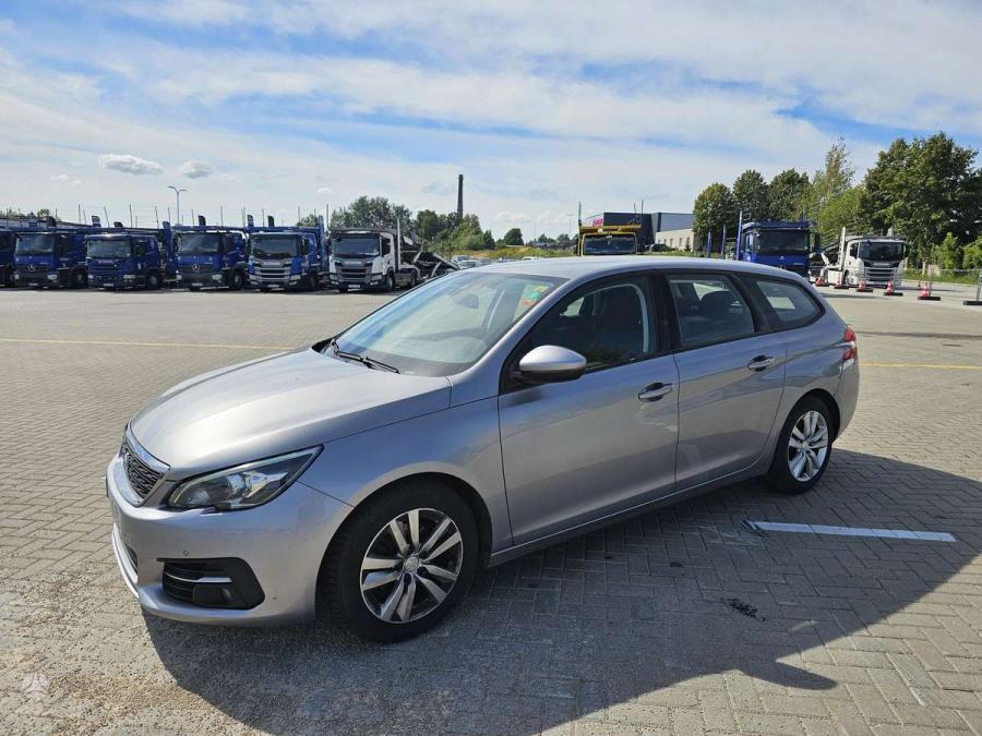 Pelēks Peugeot 308 2020 Tauragė, ar dzinēja tilpumu 1.50 L un nobraukumu 228 tūkst. km par 5600 €, foto 4 vietnē AUTOMOTO.COM.LV