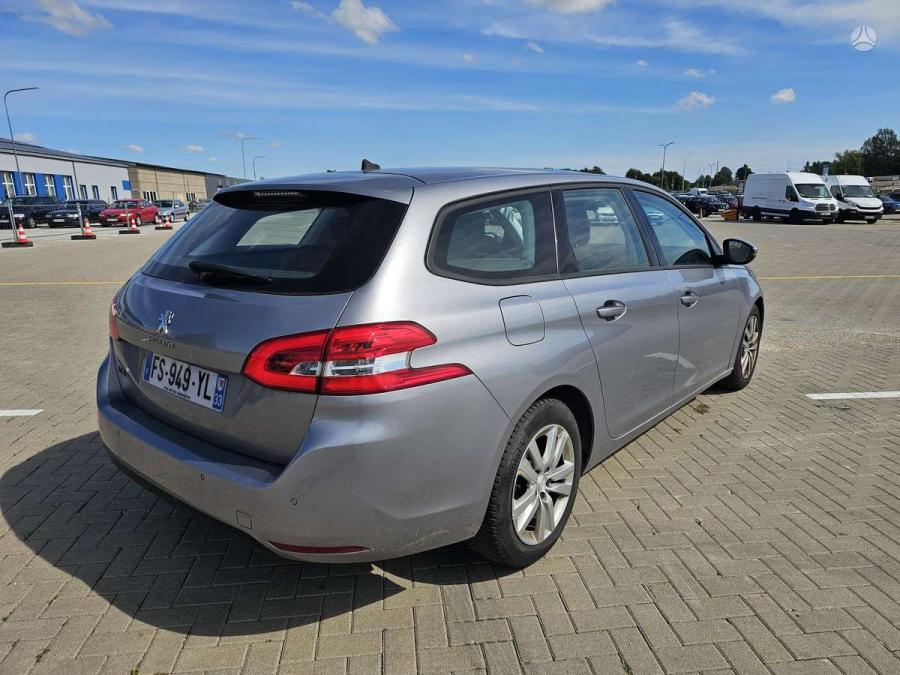 Pelēks Peugeot 308 2020 Tauragė, ar dzinēja tilpumu 1.50 L un nobraukumu 228 tūkst. km par 5600 €, foto 10 vietnē AUTOMOTO.COM.LV
