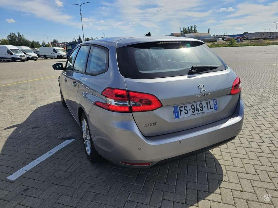 Pelēks Peugeot 308 2020 Tauragė, ar dzinēja tilpumu 1.50 L un nobraukumu 228 tūkst. km par 5600 €, foto 11 vietnē AUTOMOTO.COM.LV