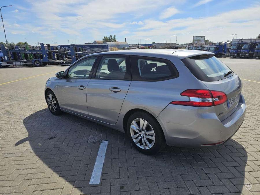 Pelēks Peugeot 308 2020 Tauragė, ar dzinēja tilpumu 1.50 L un nobraukumu 228 tūkst. km par 5600 €, foto 12 vietnē AUTOMOTO.COM.LV