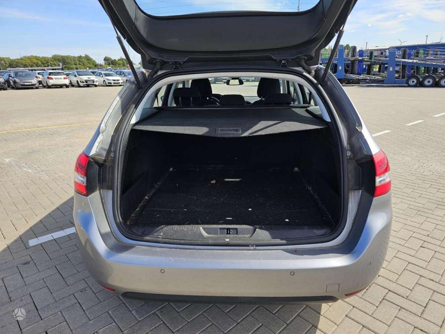 Pelēks Peugeot 308 2020 Tauragė, ar dzinēja tilpumu 1.50 L un nobraukumu 228 tūkst. km par 5600 €, foto 13 vietnē AUTOMOTO.COM.LV