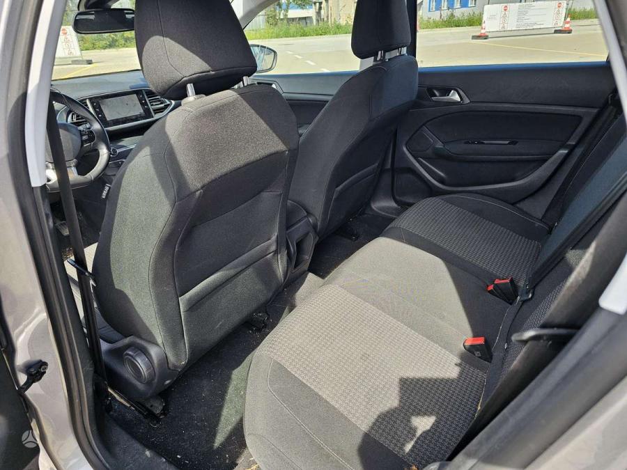 Pelēks Peugeot 308 2020 Tauragė, ar dzinēja tilpumu 1.50 L un nobraukumu 228 tūkst. km par 5600 €, foto 17 vietnē AUTOMOTO.COM.LV