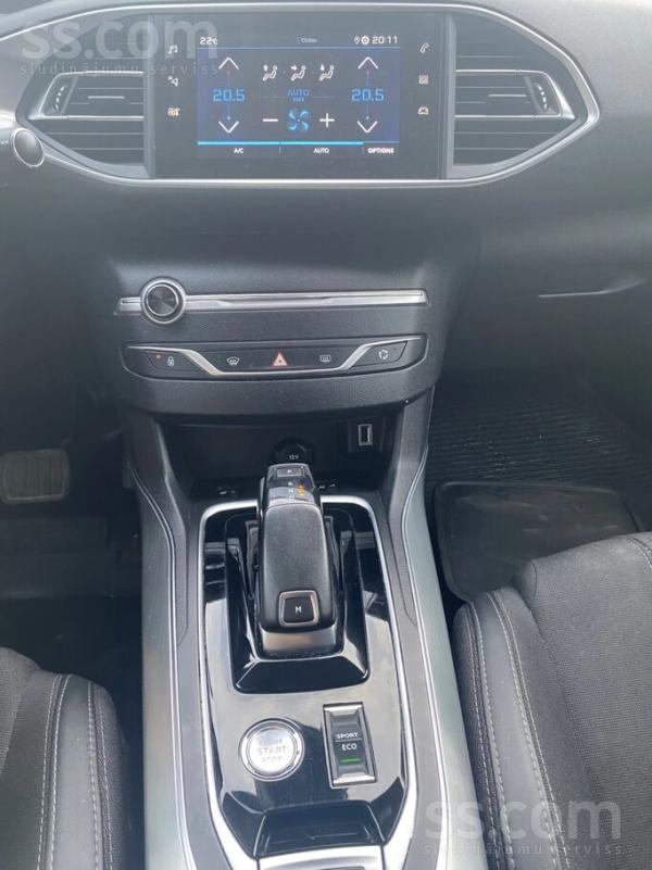 Pelēks Peugeot 308 2020 Rīga, ar dzinēja tilpumu 1.20 L un nobraukumu 56 tūkst. km par 9800 €, foto 5 vietnē AUTOMOTO.COM.LV