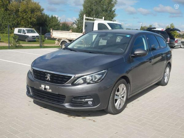 Grey Peugeot 308 2020 in Taurage, with an engine capacity of 1.50 L and mileage of 127 thousand km for 6000 €, photo 4 on AUTOMOTO.COM.LV