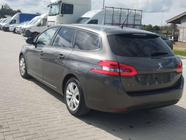 Grey Peugeot 308 2020 in Taurage, with an engine capacity of 1.50 L and mileage of 127 thousand km for 6000 €, photo 5 on AUTOMOTO.COM.LV