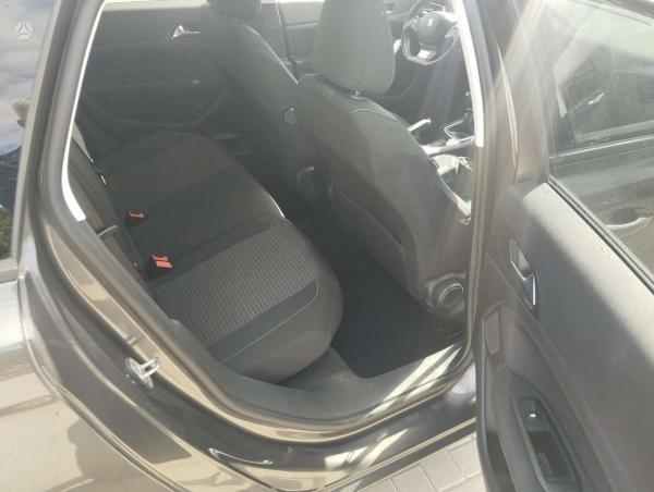 Grey Peugeot 308 2020 in Taurage, with an engine capacity of 1.50 L and mileage of 127 thousand km for 6000 €, photo 9 on AUTOMOTO.COM.LV