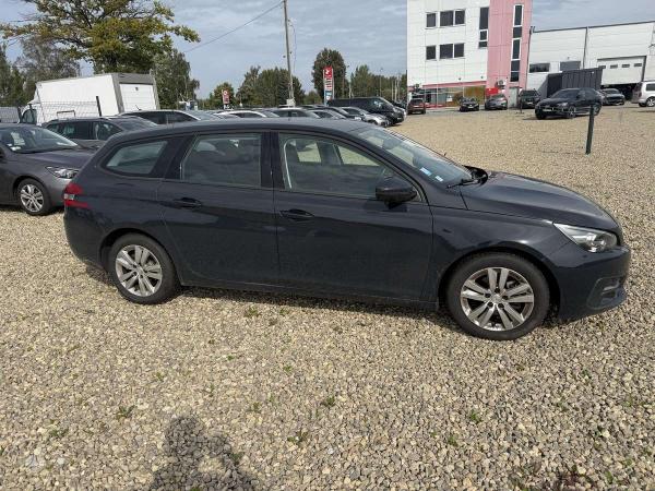 Grey Peugeot 308 2020 in Taurage, with an engine capacity of 1.50 L and mileage of 170 thousand km for 4999 €, photo 9 on AUTOMOTO.COM.LV