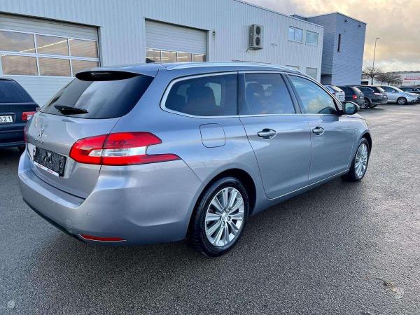Pelēks Peugeot 308 2021 Marijampole, ar dzinēja tilpumu 1.50 L un nobraukumu 168 tūkst. km par 10890 €, foto 10 vietnē AUTOMOTO.COM.LV