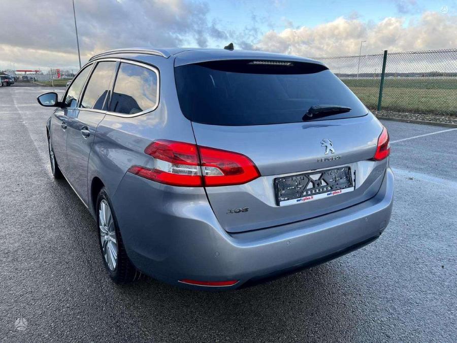 Grey Peugeot 308 2021 in Marijampole, with an engine capacity of 1.50 L and mileage of 168 thousand km for 10890 €, photo 7 on AUTOMOTO.COM.LV