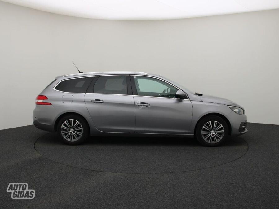 Pelēks Peugeot 308 2021 Viļņa, ar dzinēja tilpumu 1.50 L un nobraukumu 196 tūkst. km par 10799 €, foto 9 vietnē AUTOMOTO.COM.LV