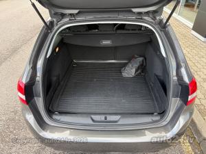 Pelēks Peugeot 308 2021 Tallina, ar dzinēja tilpumu 1.50 L un nobraukumu 108 tūkst. km par 10900 €, foto 7 vietnē AUTOMOTO.COM.LV