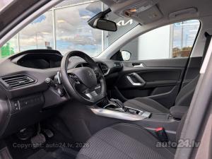 Pelēks Peugeot 308 2021 Tallina, ar dzinēja tilpumu 1.50 L un nobraukumu 108 tūkst. km par 10900 €, foto 8 vietnē AUTOMOTO.COM.LV
