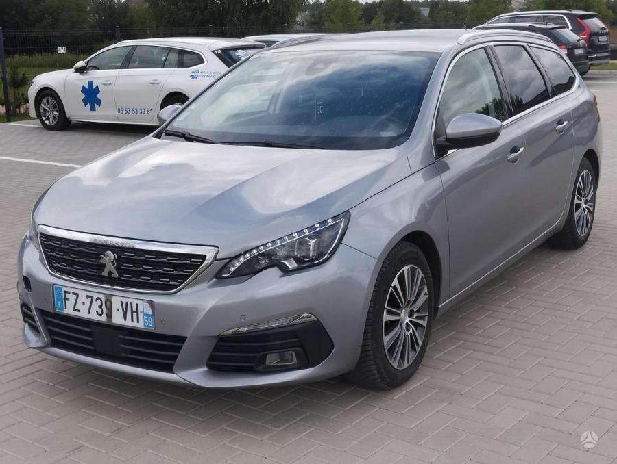 Grey Peugeot 308 2021 in Taurage, with an engine capacity of 1.50 L and mileage of 245 thousand km for 6600 €, photo 1 on AUTOMOTO.COM.LV