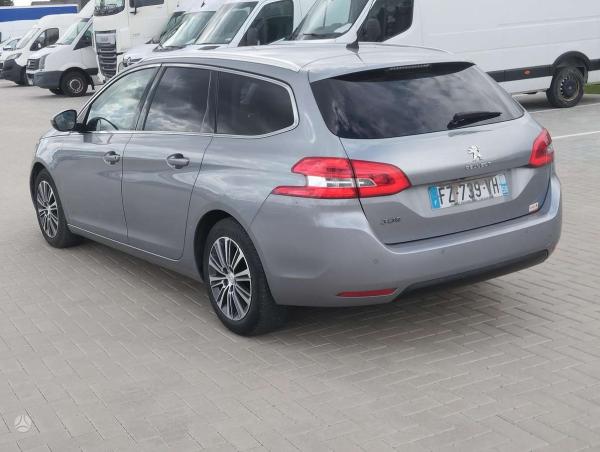 Pelēks Peugeot 308 2021 Tauragė, ar dzinēja tilpumu 1.50 L un nobraukumu 245 tūkst. km par 6600 €, foto 3 vietnē AUTOMOTO.COM.LV