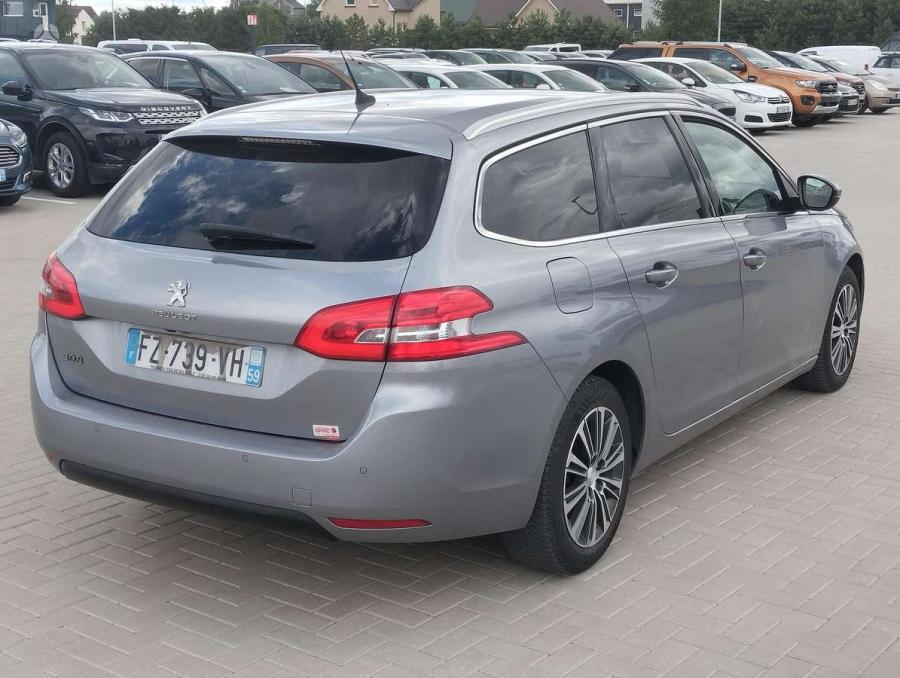 Grey Peugeot 308 2021 in Taurage, with an engine capacity of 1.50 L and mileage of 245 thousand km for 6600 €, photo 5 on AUTOMOTO.COM.LV