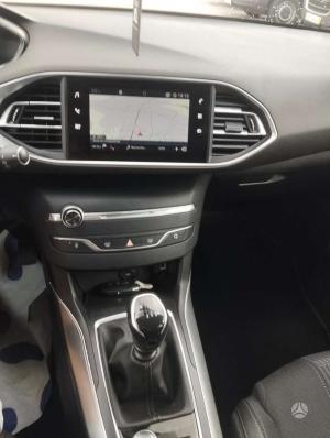 Grey Peugeot 308 2021 in Taurage, with an engine capacity of 1.50 L and mileage of 245 thousand km for 6600 €, photo 16 on AUTOMOTO.COM.LV