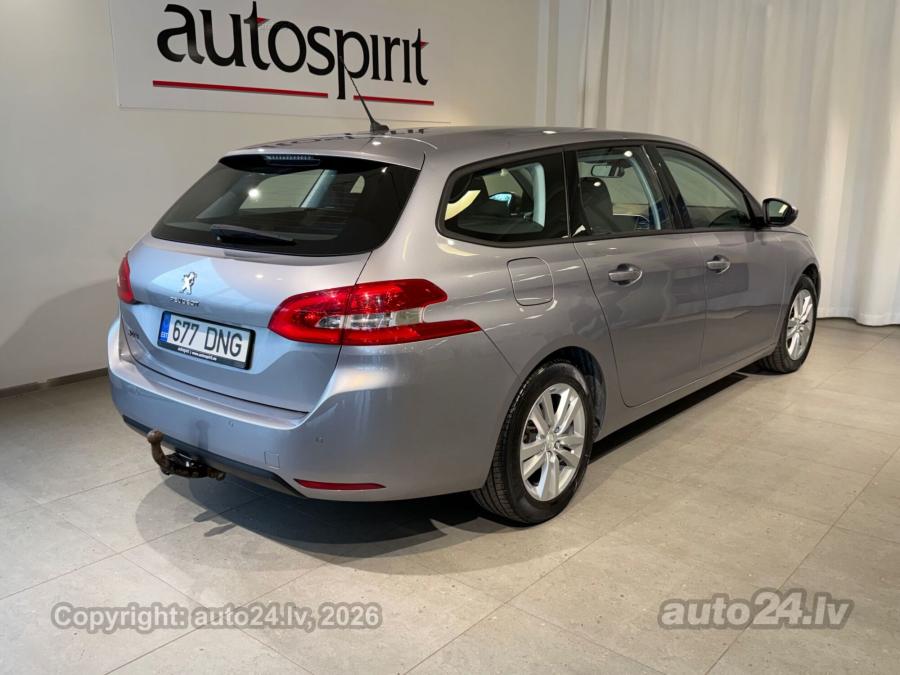 Grey Peugeot 308 2021 in Tallinn, with an engine capacity of 1.20 L and mileage of 123 thousand km for 11990 €, photo 6 on AUTOMOTO.COM.LV