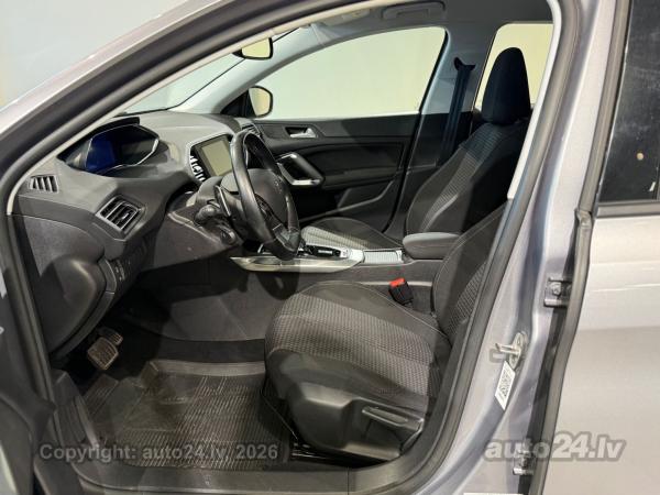 Pelēks Peugeot 308 2021 Tallina, ar dzinēja tilpumu 1.20 L un nobraukumu 123 tūkst. km par 11990 €, foto 7 vietnē AUTOMOTO.COM.LV