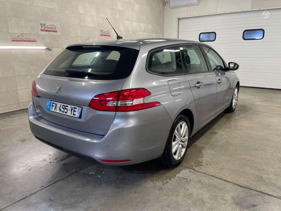Grey Peugeot 308 2021 in Marijampole, with an engine capacity of 1.50 L and mileage of 169 thousand km for 6776 €, photo 5 on AUTOMOTO.COM.LV