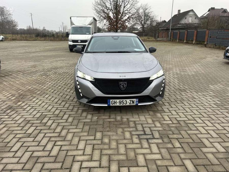 Grey Peugeot 308 2022 in Taurage, with an engine capacity of 1.50 L and mileage of 155 thousand km for 13794 €, photo 2 on AUTOMOTO.COM.LV