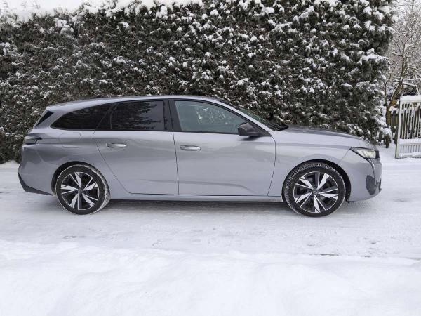 Pelēks Peugeot 308 2022 Kalvarija, ar dzinēja tilpumu 1.50 L un nobraukumu 169 tūkst. km par 14339 €, foto 6 vietnē AUTOMOTO.COM.LV