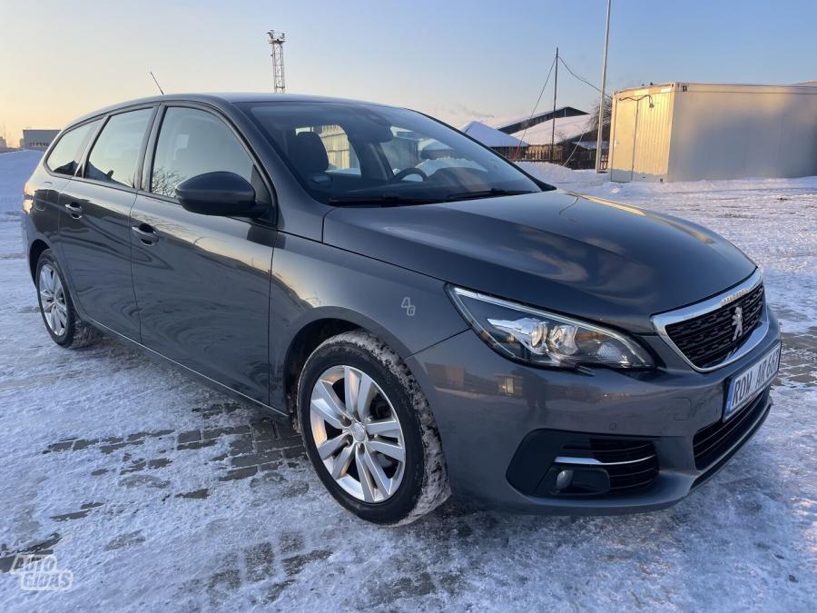 Pelēks Peugeot 308 2022 Kauņa, ar dzinēja tilpumu 1.50 L un nobraukumu 160 tūkst. km par 7950 €, foto 1 vietnē AUTOMOTO.COM.LV