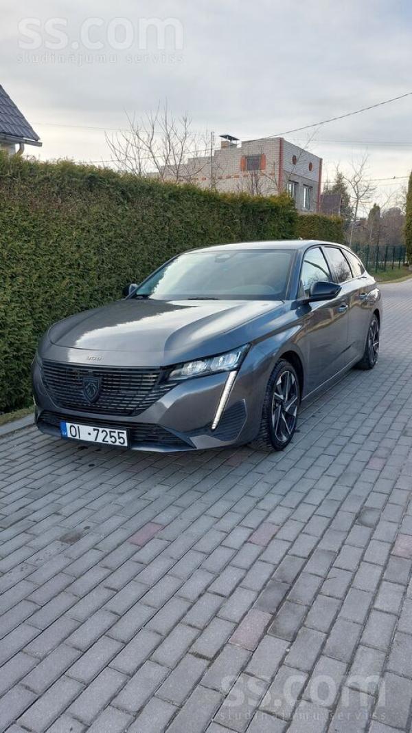 Grey Peugeot 308 2022 in Bauska, with an engine capacity of 1.60 L and mileage of 52 thousand km for 16500 €, photo 2 on AUTOMOTO.COM.LV