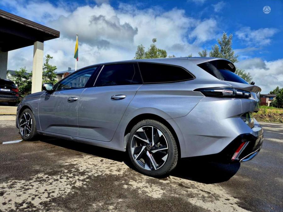 Pelēks Peugeot 308 2022 Viļņa, ar dzinēja tilpumu 1.50 L un nobraukumu 178 tūkst. km par 12500 €, foto 5 vietnē AUTOMOTO.COM.LV