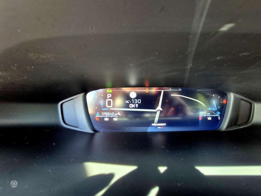 Pelēks Peugeot 308 2022 Viļņa, ar dzinēja tilpumu 1.50 L un nobraukumu 178 tūkst. km par 12500 €, foto 27 vietnē AUTOMOTO.COM.LV
