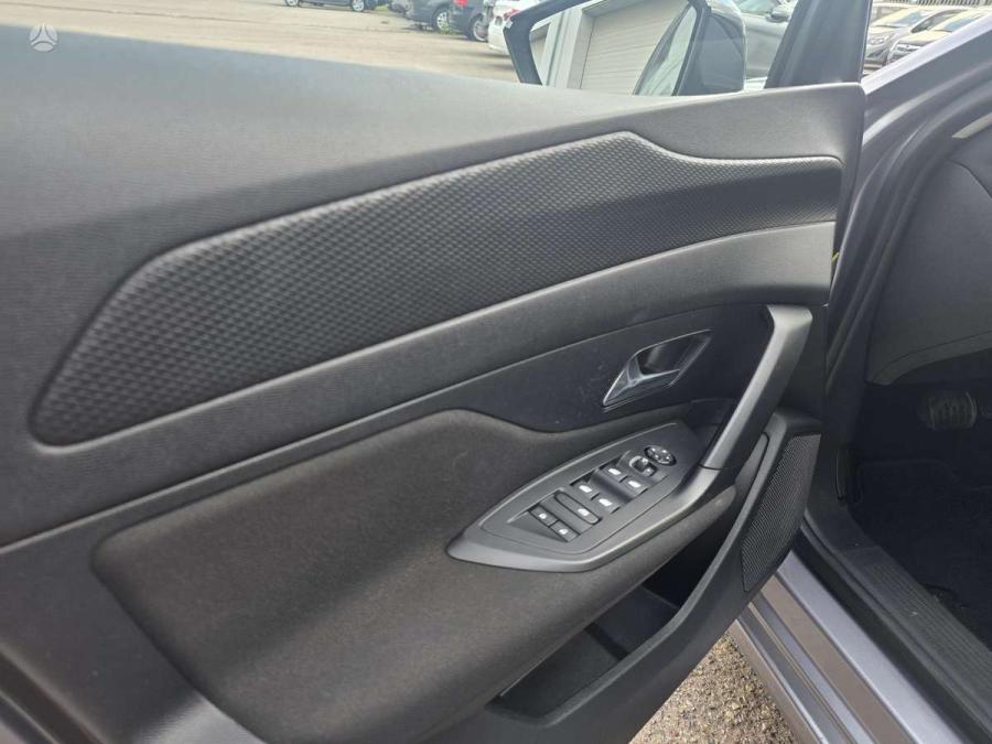 Pelēks Peugeot 308 2022 Marijampole, ar dzinēja tilpumu 1.50 L un nobraukumu 151 tūkst. km par 12099 €, foto 18 vietnē AUTOMOTO.COM.LV