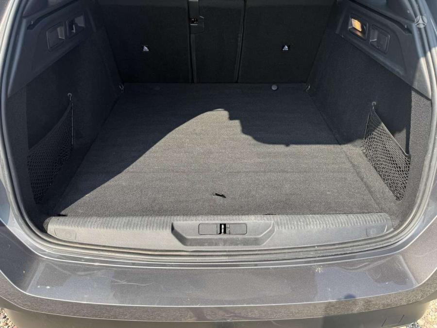 Pelēks Peugeot 308 2022 Marijampole, ar dzinēja tilpumu 1.50 L un nobraukumu 163 tūkst. km par 11731 €, foto 18 vietnē AUTOMOTO.COM.LV
