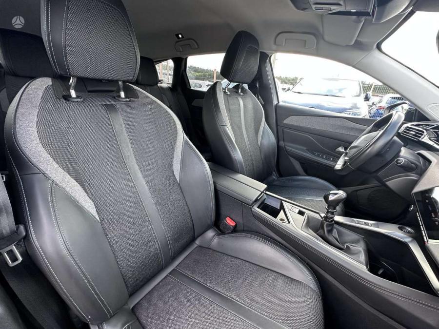 Grey Peugeot 308 2022 in Vilnius, with an engine capacity of 1.50 L and mileage of 149 thousand km for 12704 €, photo 22 on AUTOMOTO.COM.LV