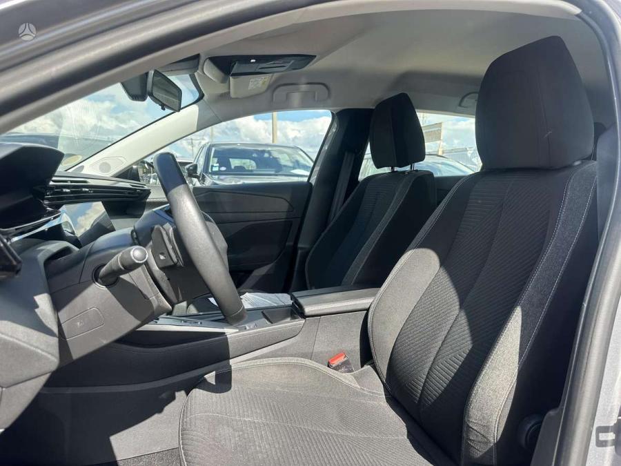 Grey Peugeot 308 2022 in Vilnius, with an engine capacity of 1.50 L and mileage of 165 thousand km for 12462 €, photo 10 on AUTOMOTO.COM.LV