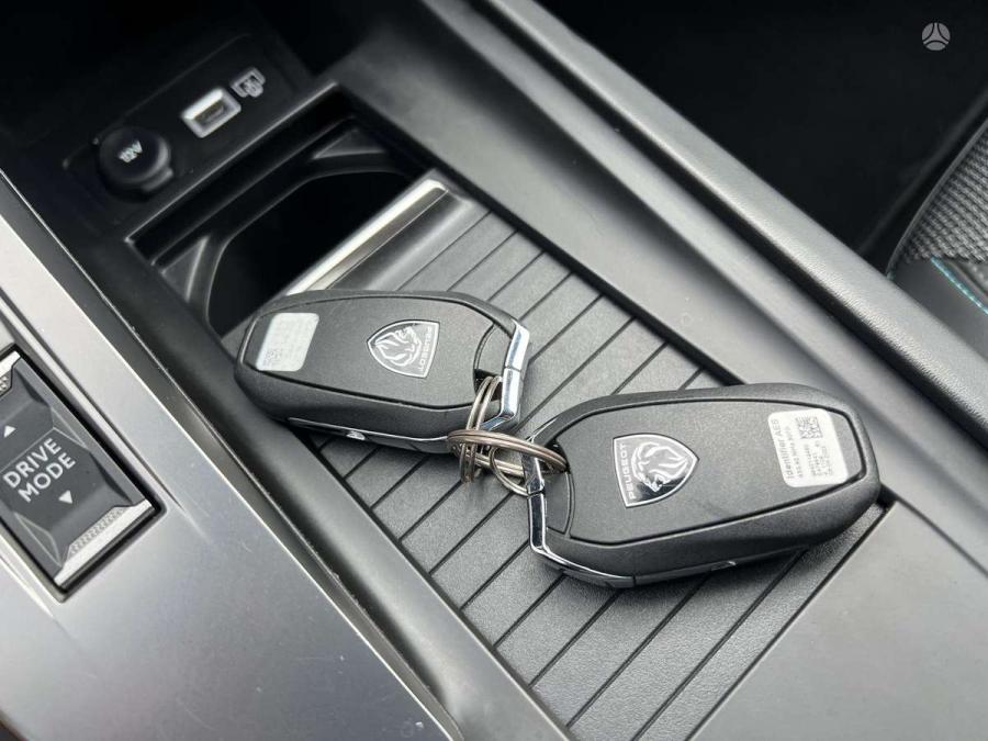 Grey Peugeot 308 2022 in Kaunas, with an engine capacity of 1.50 L and mileage of 130 thousand km for 12500 €, photo 36 on AUTOMOTO.COM.LV