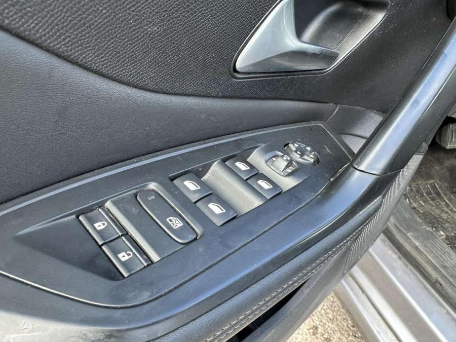 Pelēks Peugeot 308 2022 Viļņa, ar dzinēja tilpumu 1.50 L un nobraukumu 172 tūkst. km par 12462 €, foto 12 vietnē AUTOMOTO.COM.LV