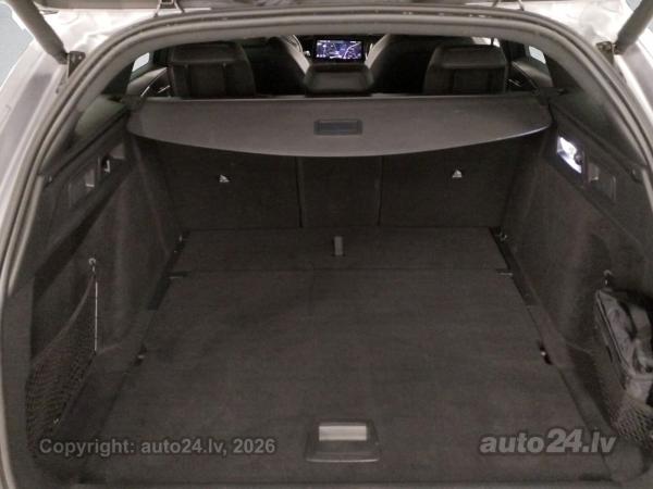 Grey Peugeot 308 2023 in Tallinn, with an engine capacity of 1.50 L and mileage of 67 thousand km for 22990 €, photo 8 on AUTOMOTO.COM.LV