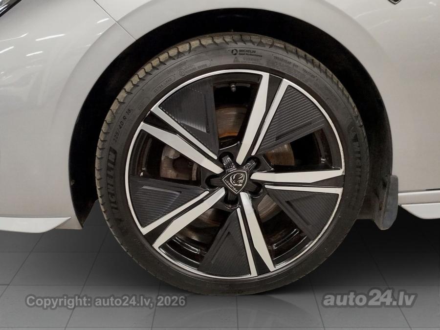 Grey Peugeot 308 2023 in Tallinn, with an engine capacity of 1.50 L and mileage of 67 thousand km for 22990 €, photo 10 on AUTOMOTO.COM.LV