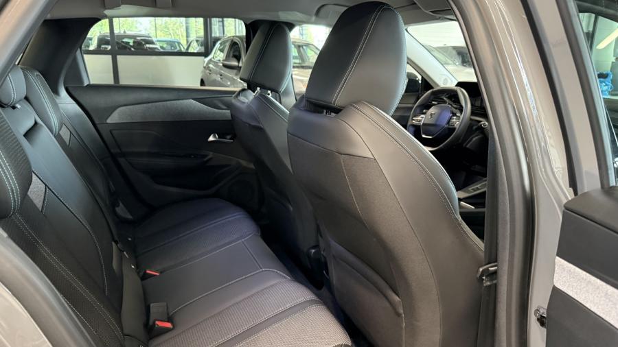Pelēks Peugeot 308 2024 Rīga, ar dzinēja tilpumu 1.20 L un nobraukumu 40 tūkst. km par 2350000 €, foto 14 vietnē AUTOMOTO.COM.LV
