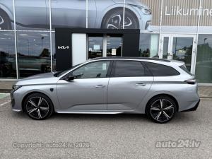 Grey Peugeot 308 2024 in Tallinn, with an engine capacity of 1.50 L and mileage of 27 thousand km for 24900 €, photo 3 on AUTOMOTO.COM.LV
