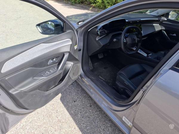 Пежо 308 2025 в Каунас на AUTOMOTO.COM.LV Серый Пежо 308 2025 в Каунас, объемом двигателя 1.50 л и пробегом 27 тыс. км за 15972 €, фото 10 на AUTOMOTO.COM.LV