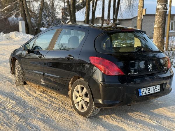 Peugeot 308 2008 in Moletai, with an engine capacity of 1.60 L and mileage of 300 thousand km for 700 €, photo 5 on AUTOMOTO.COM.LV