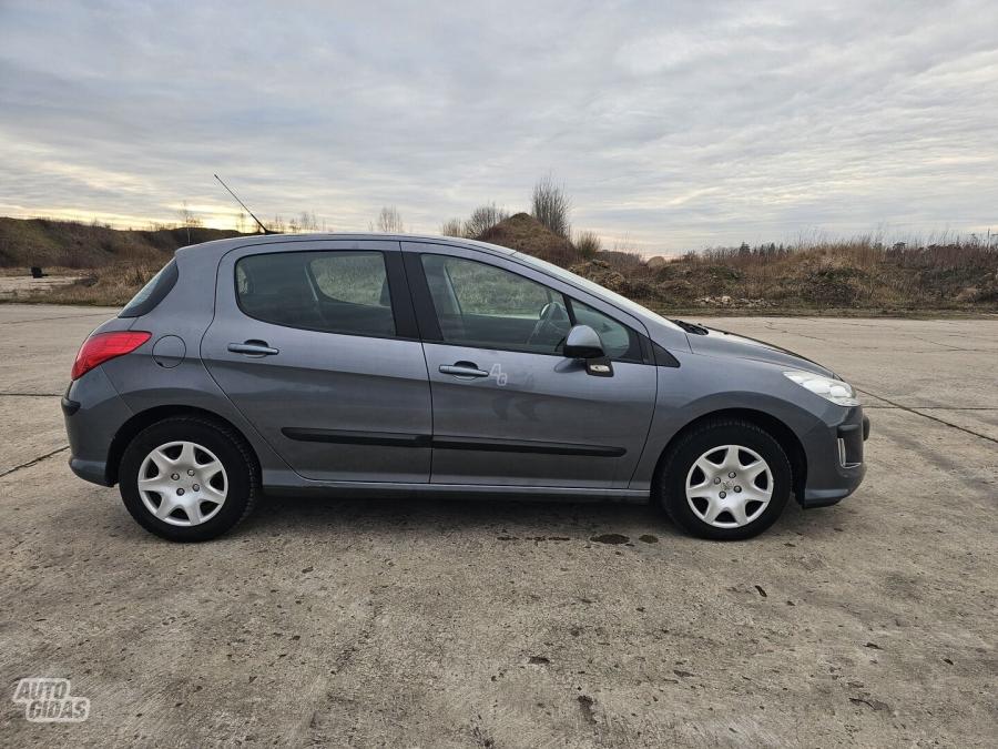 Peugeot 308 2008 Viļņa, ar dzinēja tilpumu 1.40 L un nobraukumu 171 tūkst. km par 1999 €, foto 5 vietnē AUTOMOTO.COM.LV