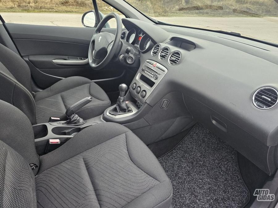 Peugeot 308 2008 Viļņa, ar dzinēja tilpumu 1.40 L un nobraukumu 171 tūkst. km par 1999 €, foto 13 vietnē AUTOMOTO.COM.LV
