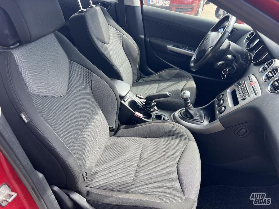Peugeot 308 2008 Šauļi, ar dzinēja tilpumu 1.60 L un nobraukumu 293 tūkst. km par 999 €, foto 14 vietnē AUTOMOTO.COM.LV